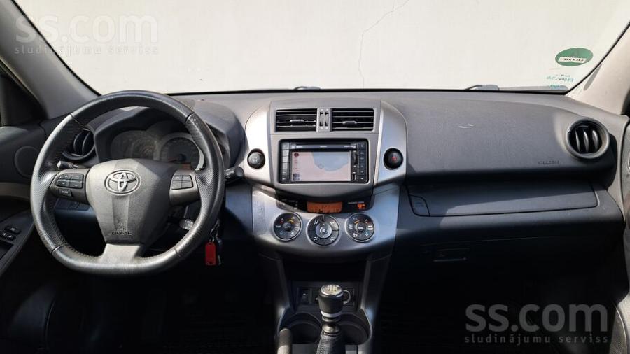 Melns Toyota RAV4 2012 Ogre, ar dzinēja tilpumu 2.20 L un nobraukumu 283 tūkst. km par 7950 €, foto 12 vietnē AUTOMOTO.COM.LV