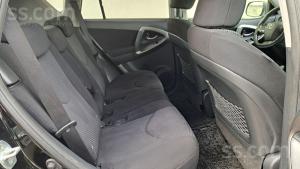 Melns Toyota RAV4 2012 Ogre, ar dzinēja tilpumu 2.20 L un nobraukumu 283 tūkst. km par 7950 €, foto 13 vietnē AUTOMOTO.COM.LV