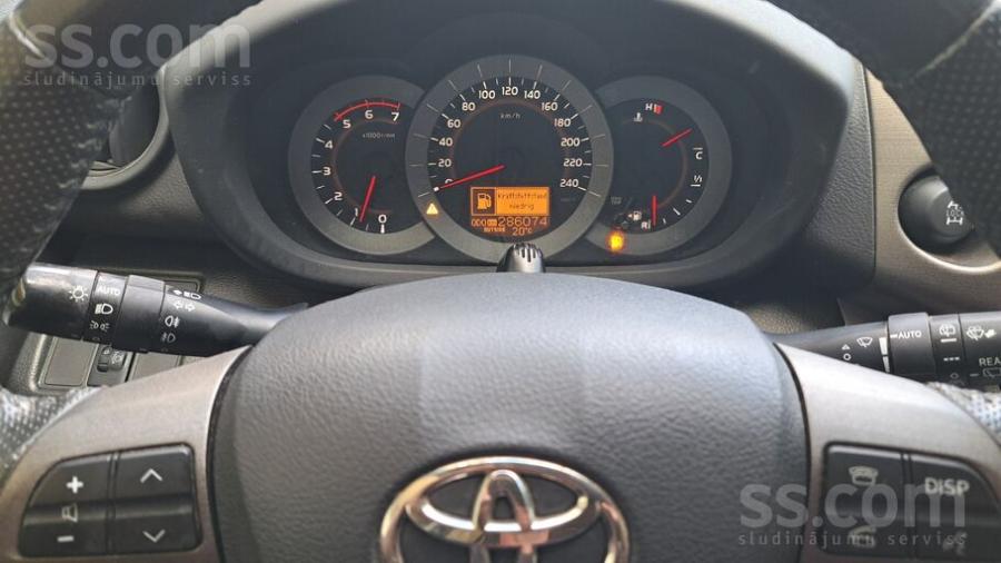 Melns Toyota RAV4 2012 Ogre, ar dzinēja tilpumu 2.20 L un nobraukumu 283 tūkst. km par 7950 €, foto 17 vietnē AUTOMOTO.COM.LV
