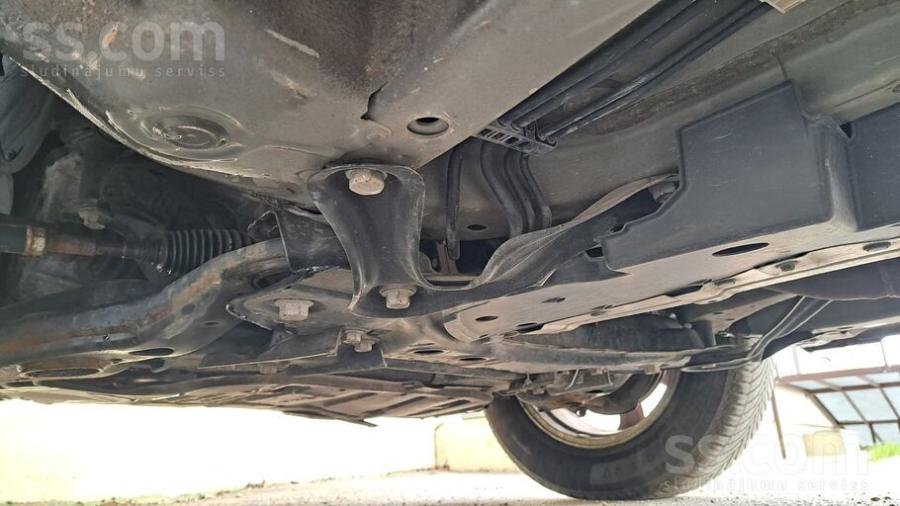 Melns Toyota RAV4 2012 Ogre, ar dzinēja tilpumu 2.20 L un nobraukumu 283 tūkst. km par 7950 €, foto 32 vietnē AUTOMOTO.COM.LV