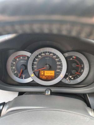 Melns Toyota RAV4 2012 Kauņa, ar dzinēja tilpumu 2.20 L un nobraukumu 260 tūkst. km par 6400 €, foto 9 vietnē AUTOMOTO.COM.LV