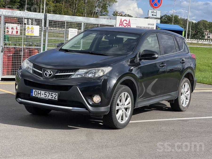 Melns Toyota RAV4 2013 Rīga, ar dzinēja tilpumu 2.20 L un nobraukumu 211 tūkst. km par 12900 €, foto 2 vietnē AUTOMOTO.COM.LV