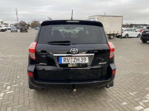 Black Toyota RAV4 2013 in Taurage, with an engine capacity of 2.23 L and mileage of 148 thousand km for 7300 €, photo 5 on AUTOMOTO.COM.LV