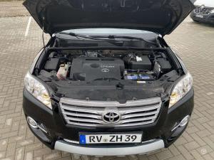 Black Toyota RAV4 2013 in Taurage, with an engine capacity of 2.23 L and mileage of 148 thousand km for 7300 €, photo 17 on AUTOMOTO.COM.LV