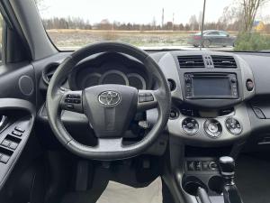 Melns Toyota RAV4 2013 Kauņa, ar dzinēja tilpumu 2.23 L un nobraukumu 262 tūkst. km par 8200 €, foto 19 vietnē AUTOMOTO.COM.LV
