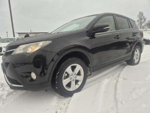 Black Toyota RAV4 2013 in Utena, with an engine capacity of 2.00 L and mileage of 198 thousand km for 9950 €, photo 9 on AUTOMOTO.COM.LV