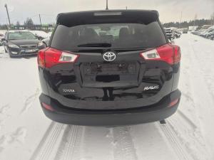Black Toyota RAV4 2013 in Utena, with an engine capacity of 2.00 L and mileage of 198 thousand km for 9950 €, photo 12 on AUTOMOTO.COM.LV