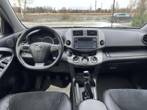Melns Toyota RAV4 2013 Kauņa, ar dzinēja tilpumu 2.23 L un nobraukumu 262 tūkst. km par 8100 €, foto 20 vietnē AUTOMOTO.COM.LV