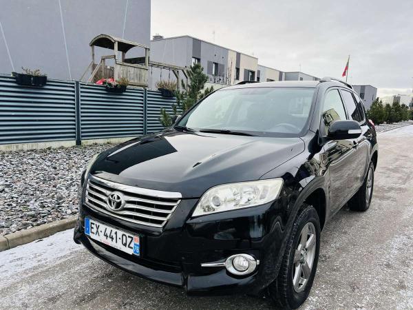 Melns Toyota RAV4 2013 Kauņa, ar dzinēja tilpumu 2.23 L un nobraukumu 263 tūkst. km par 7999 €, foto 7 vietnē AUTOMOTO.COM.LV