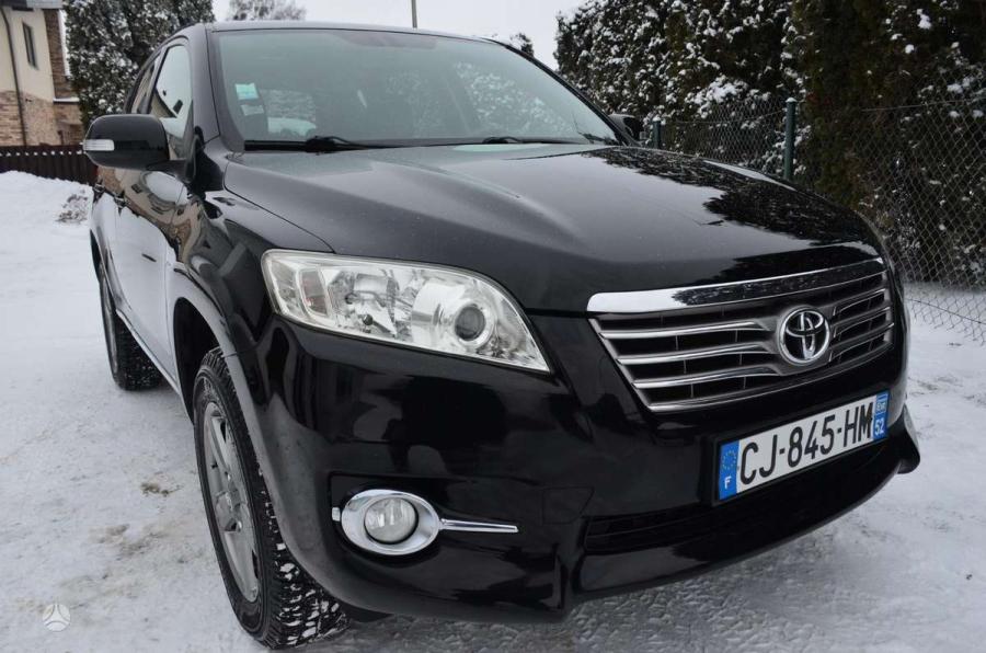 Melns Toyota RAV4 2013 Kauņa, ar dzinēja tilpumu 2.20 L un nobraukumu 215 tūkst. km par 7200 €, foto 11 vietnē AUTOMOTO.COM.LV