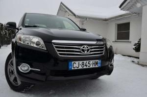 Melns Toyota RAV4 2013 Kauņa, ar dzinēja tilpumu 2.20 L un nobraukumu 215 tūkst. km par 7200 €, foto 25 vietnē AUTOMOTO.COM.LV