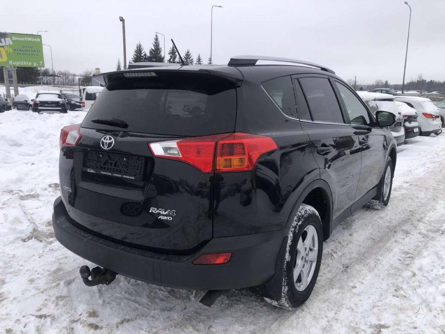 Melns Toyota RAV4 2013 Utena, ar dzinēja tilpumu 2.23 L un nobraukumu 167 tūkst. km par 10350 €, foto 5 vietnē AUTOMOTO.COM.LV