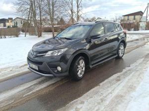 Melns Toyota RAV4 2013 Viļņa, ar dzinēja tilpumu 2.23 L un nobraukumu 287 tūkst. km par 8700 €, foto  vietnē AUTOMOTO.COM.LV