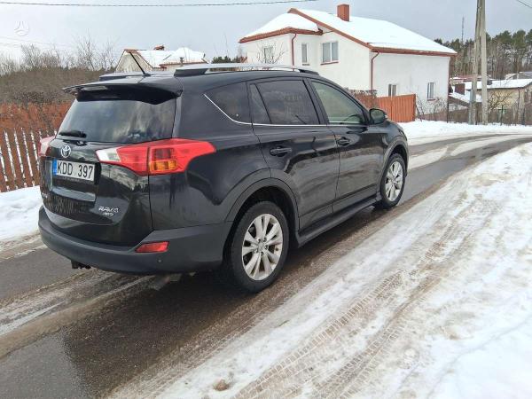 Melns Toyota RAV4 2013 Viļņa, ar dzinēja tilpumu 2.23 L un nobraukumu 287 tūkst. km par 8700 €, foto 4 vietnē AUTOMOTO.COM.LV