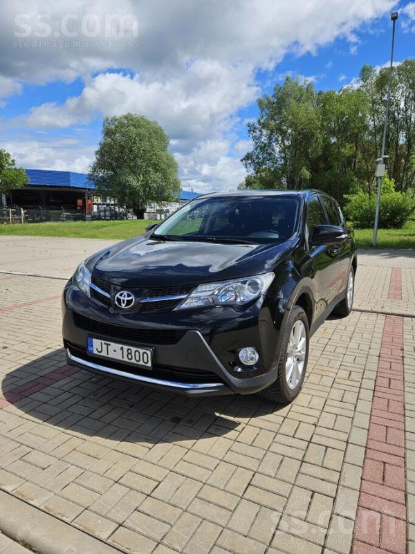 Melns Toyota RAV4 2013 Jelgava, ar dzinēja tilpumu 2.20 L un nobraukumu 241 tūkst. km par 8500 €, foto 2 vietnē AUTOMOTO.COM.LV