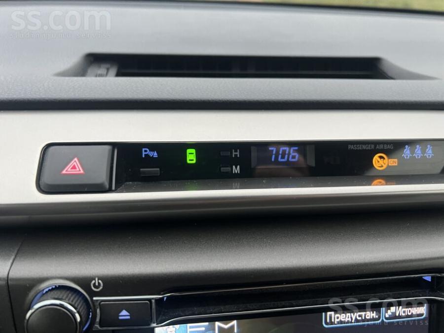 Melns Toyota RAV4 2013 Rīga, ar dzinēja tilpumu 2.20 L un nobraukumu 211 tūkst. km par 12500 €, foto 17 vietnē AUTOMOTO.COM.LV