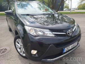 Melns Toyota RAV4 2013 Rīga, ar dzinēja tilpumu 2.20 L un nobraukumu 207 tūkst. km par 11500 €, foto 4 vietnē AUTOMOTO.COM.LV