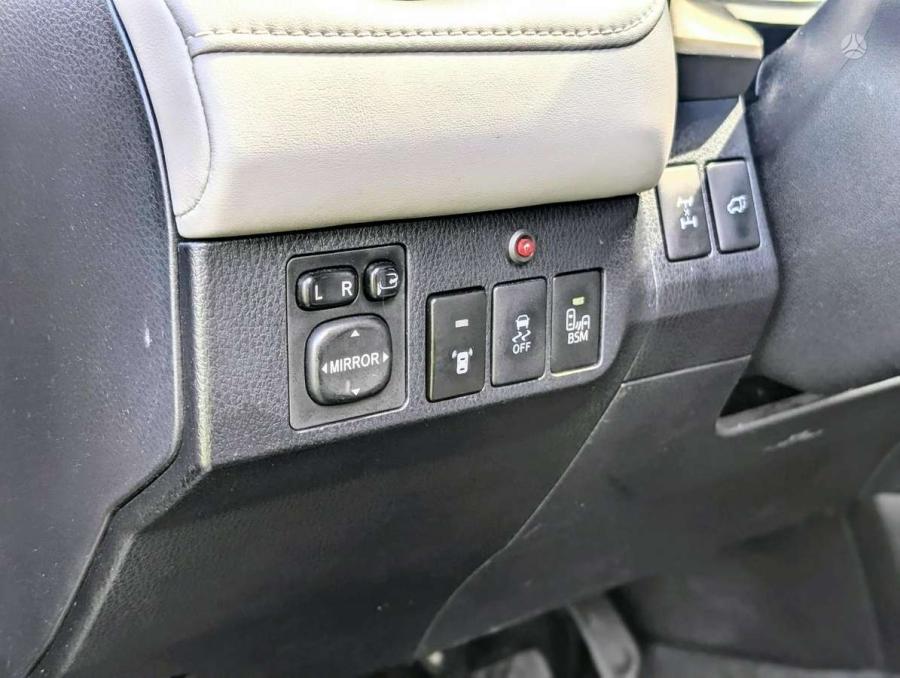 Melns Toyota RAV4 2013 Viļņa, ar dzinēja tilpumu 2.23 L un nobraukumu 245 tūkst. km par 11000 €, foto 12 vietnē AUTOMOTO.COM.LV