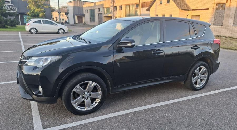 Melns Toyota RAV4 2013 Marijampole, ar dzinēja tilpumu 2.20 L un nobraukumu 280 tūkst. km par 8999 €, foto 4 vietnē AUTOMOTO.COM.LV