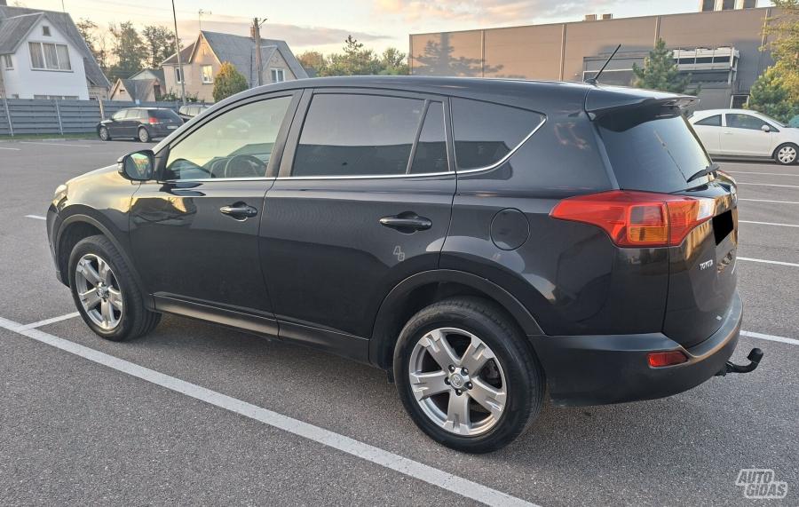 Melns Toyota RAV4 2013 Marijampole, ar dzinēja tilpumu 2.20 L un nobraukumu 280 tūkst. km par 8999 €, foto 6 vietnē AUTOMOTO.COM.LV