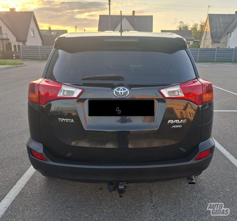 Melns Toyota RAV4 2013 Marijampole, ar dzinēja tilpumu 2.20 L un nobraukumu 280 tūkst. km par 8999 €, foto 8 vietnē AUTOMOTO.COM.LV