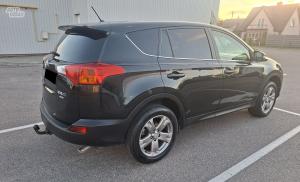 Melns Toyota RAV4 2013 Marijampole, ar dzinēja tilpumu 2.20 L un nobraukumu 280 tūkst. km par 8999 €, foto 10 vietnē AUTOMOTO.COM.LV