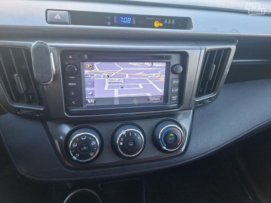 Melns Toyota RAV4 2013 Marijampole, ar dzinēja tilpumu 2.20 L un nobraukumu 280 tūkst. km par 8999 €, foto 19 vietnē AUTOMOTO.COM.LV