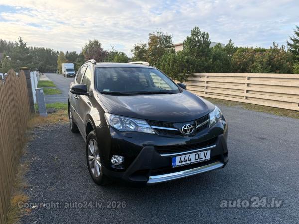 Black Toyota RAV4 2013 in Tallinn, with an engine capacity of 2.00 L and mileage of 55 thousand km for 14900 €, photo 3 on AUTOMOTO.COM.LV