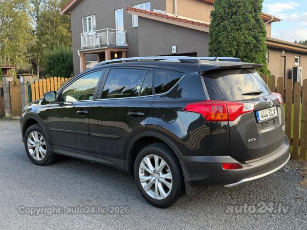 Black Toyota RAV4 2013 in Tallinn, with an engine capacity of 2.00 L and mileage of 55 thousand km for 14900 €, photo 4 on AUTOMOTO.COM.LV