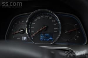 Black Toyota RAV4 2013 in Riga, with an engine capacity of 2.20 L and mileage of 312 thousand km for 10500 €, photo 17 on AUTOMOTO.COM.LV