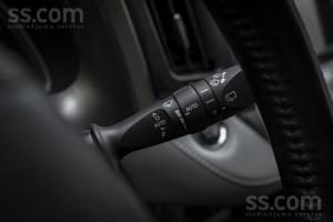 Black Toyota RAV4 2013 in Riga, with an engine capacity of 2.20 L and mileage of 312 thousand km for 10500 €, photo 22 on AUTOMOTO.COM.LV