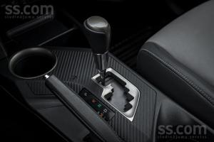 Black Toyota RAV4 2013 in Riga, with an engine capacity of 2.20 L and mileage of 312 thousand km for 10500 €, photo 24 on AUTOMOTO.COM.LV