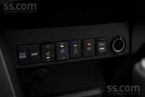 Black Toyota RAV4 2013 in Riga, with an engine capacity of 2.20 L and mileage of 312 thousand km for 10500 €, photo 25 on AUTOMOTO.COM.LV