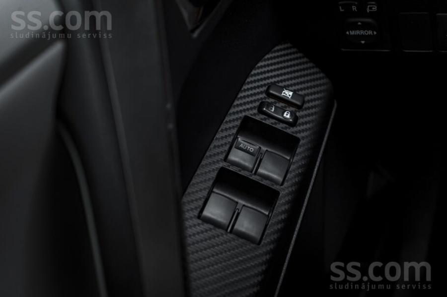 Black Toyota RAV4 2013 in Riga, with an engine capacity of 2.20 L and mileage of 312 thousand km for 10500 €, photo 29 on AUTOMOTO.COM.LV