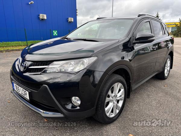 Melns Toyota RAV4 2013 Paide, ar dzinēja tilpumu 2.20 L un nobraukumu 210 tūkst. km par 11390 €, foto 1 vietnē AUTOMOTO.COM.LV