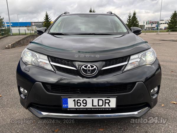 Melns Toyota RAV4 2013 Paide, ar dzinēja tilpumu 2.20 L un nobraukumu 210 tūkst. km par 11390 €, foto 3 vietnē AUTOMOTO.COM.LV