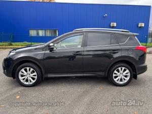 Melns Toyota RAV4 2013 Paide, ar dzinēja tilpumu 2.20 L un nobraukumu 210 tūkst. km par 11390 €, foto 4 vietnē AUTOMOTO.COM.LV