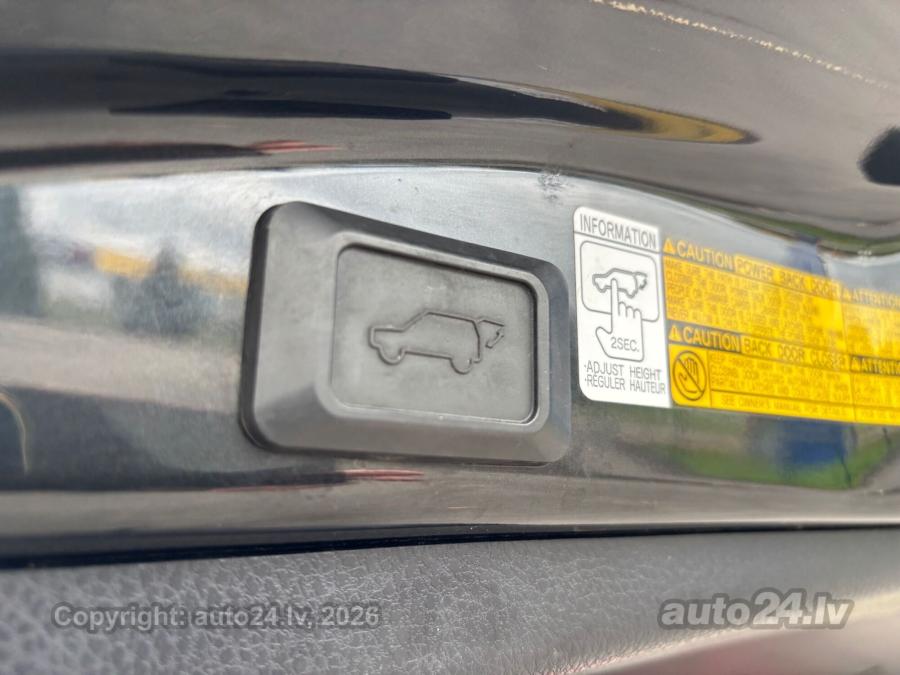 Melns Toyota RAV4 2013 Paide, ar dzinēja tilpumu 2.20 L un nobraukumu 210 tūkst. km par 11390 €, foto 24 vietnē AUTOMOTO.COM.LV