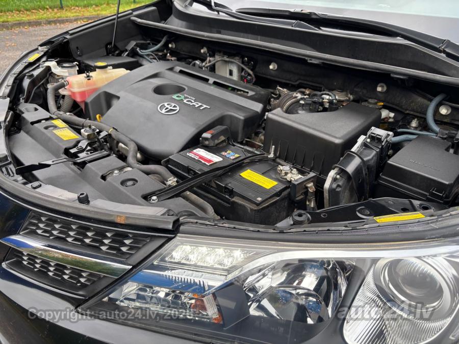 Melns Toyota RAV4 2013 Paide, ar dzinēja tilpumu 2.20 L un nobraukumu 210 tūkst. km par 11390 €, foto 27 vietnē AUTOMOTO.COM.LV