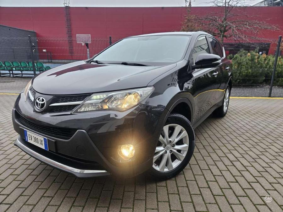 Melns Toyota RAV4 2014 Kauņa, ar dzinēja tilpumu 2.20 L un nobraukumu 169 tūkst. km par 12700 €, foto 3 vietnē AUTOMOTO.COM.LV