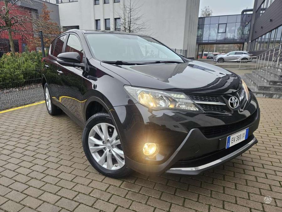 Melns Toyota RAV4 2014 Kauņa, ar dzinēja tilpumu 2.20 L un nobraukumu 169 tūkst. km par 12700 €, foto 4 vietnē AUTOMOTO.COM.LV