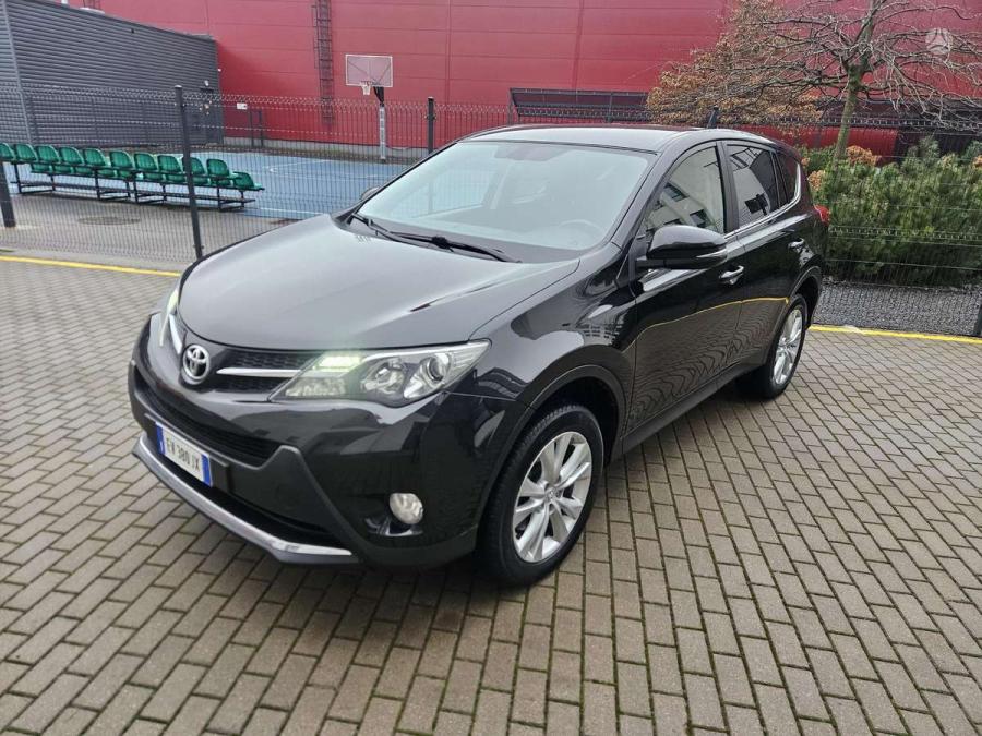 Melns Toyota RAV4 2014 Kauņa, ar dzinēja tilpumu 2.20 L un nobraukumu 169 tūkst. km par 12700 €, foto 6 vietnē AUTOMOTO.COM.LV