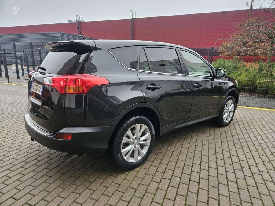 Melns Toyota RAV4 2014 Kauņa, ar dzinēja tilpumu 2.20 L un nobraukumu 169 tūkst. km par 12700 €, foto 18 vietnē AUTOMOTO.COM.LV