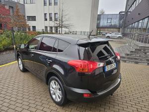 Melns Toyota RAV4 2014 Kauņa, ar dzinēja tilpumu 2.20 L un nobraukumu 169 tūkst. km par 12700 €, foto 23 vietnē AUTOMOTO.COM.LV