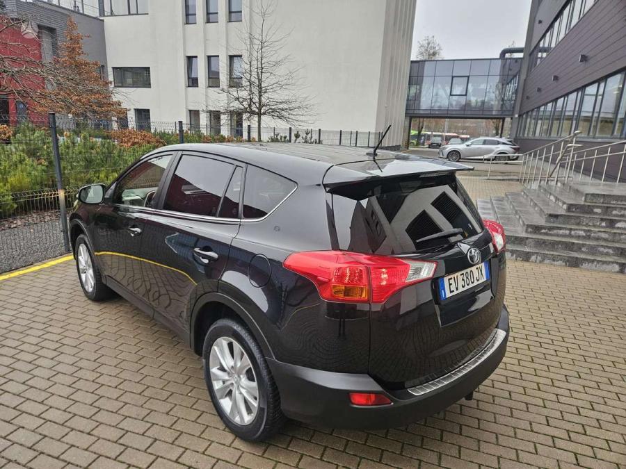 Melns Toyota RAV4 2014 Kauņa, ar dzinēja tilpumu 2.20 L un nobraukumu 169 tūkst. km par 12700 €, foto 23 vietnē AUTOMOTO.COM.LV