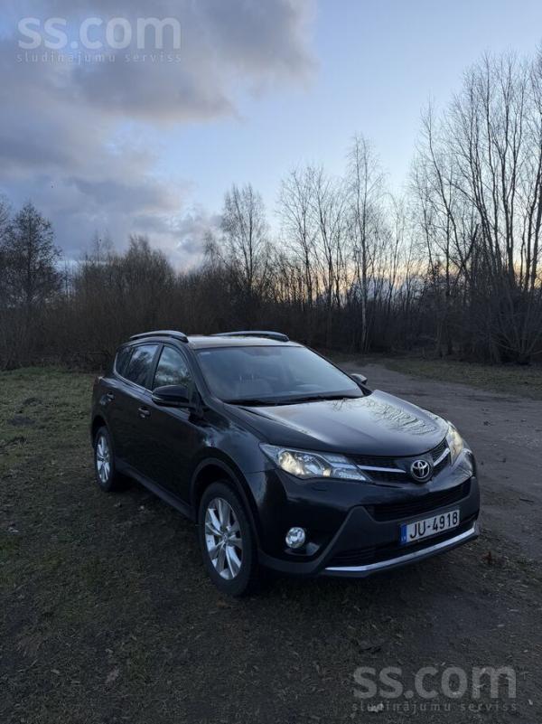 Melns Toyota RAV4 2014 Jūrmala, ar dzinēja tilpumu 2.00 L un nobraukumu 148 tūkst. km par 13000 €, foto 1 vietnē AUTOMOTO.COM.LV