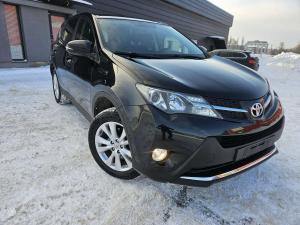 Black Toyota RAV4 2014 in Kaunas, with an engine capacity of 2.20 L and mileage of 169 thousand km for 11750 €, photo 4 on AUTOMOTO.COM.LV