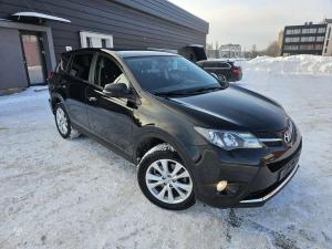 Black Toyota RAV4 2014 in Kaunas, with an engine capacity of 2.20 L and mileage of 169 thousand km for 11750 €, photo 8 on AUTOMOTO.COM.LV