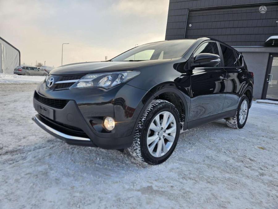 Black Toyota RAV4 2014 in Kaunas, with an engine capacity of 2.20 L and mileage of 169 thousand km for 11750 €, photo 10 on AUTOMOTO.COM.LV