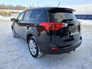 Black Toyota RAV4 2014 in Kaunas, with an engine capacity of 2.20 L and mileage of 169 thousand km for 11750 €, photo 18 on AUTOMOTO.COM.LV